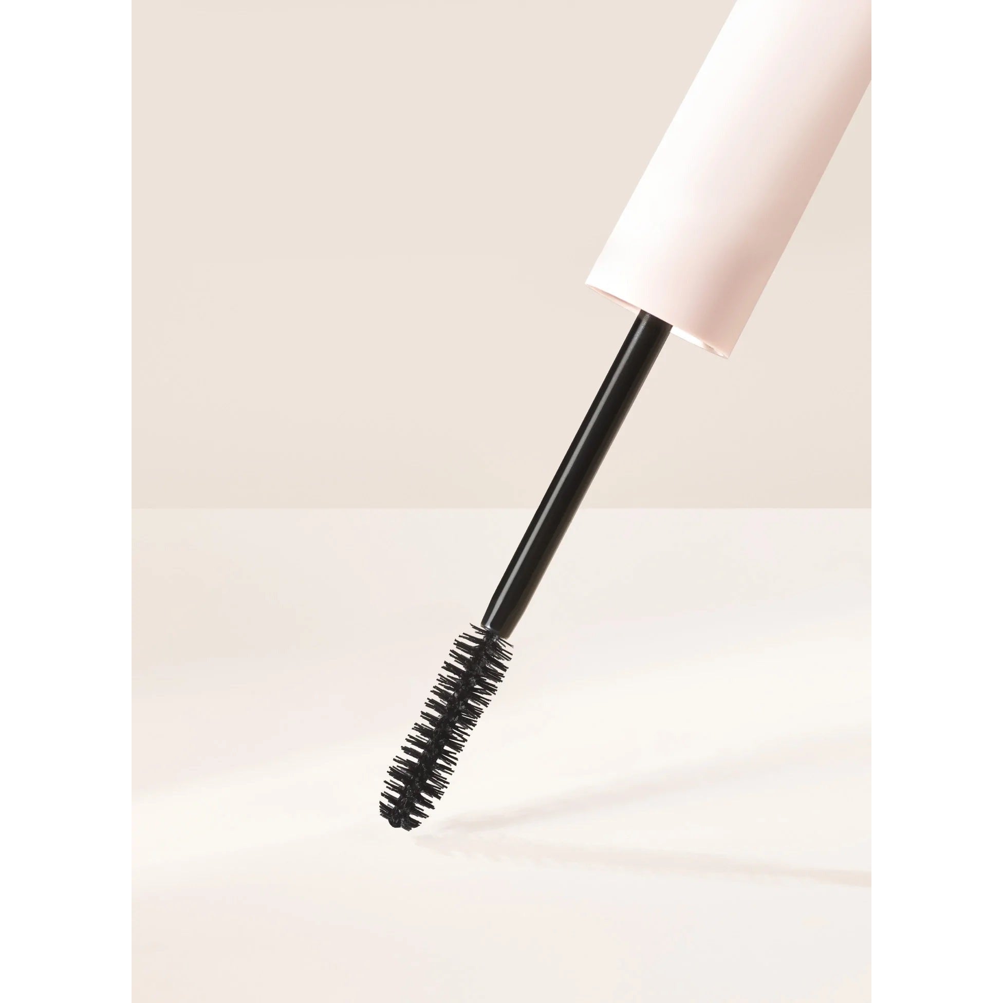 Rare Beauty- Perfect Strokes Universal Volumizing Mascara – Bronze